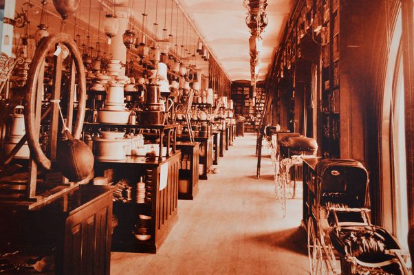 Historia – Ferretería Casa Boker